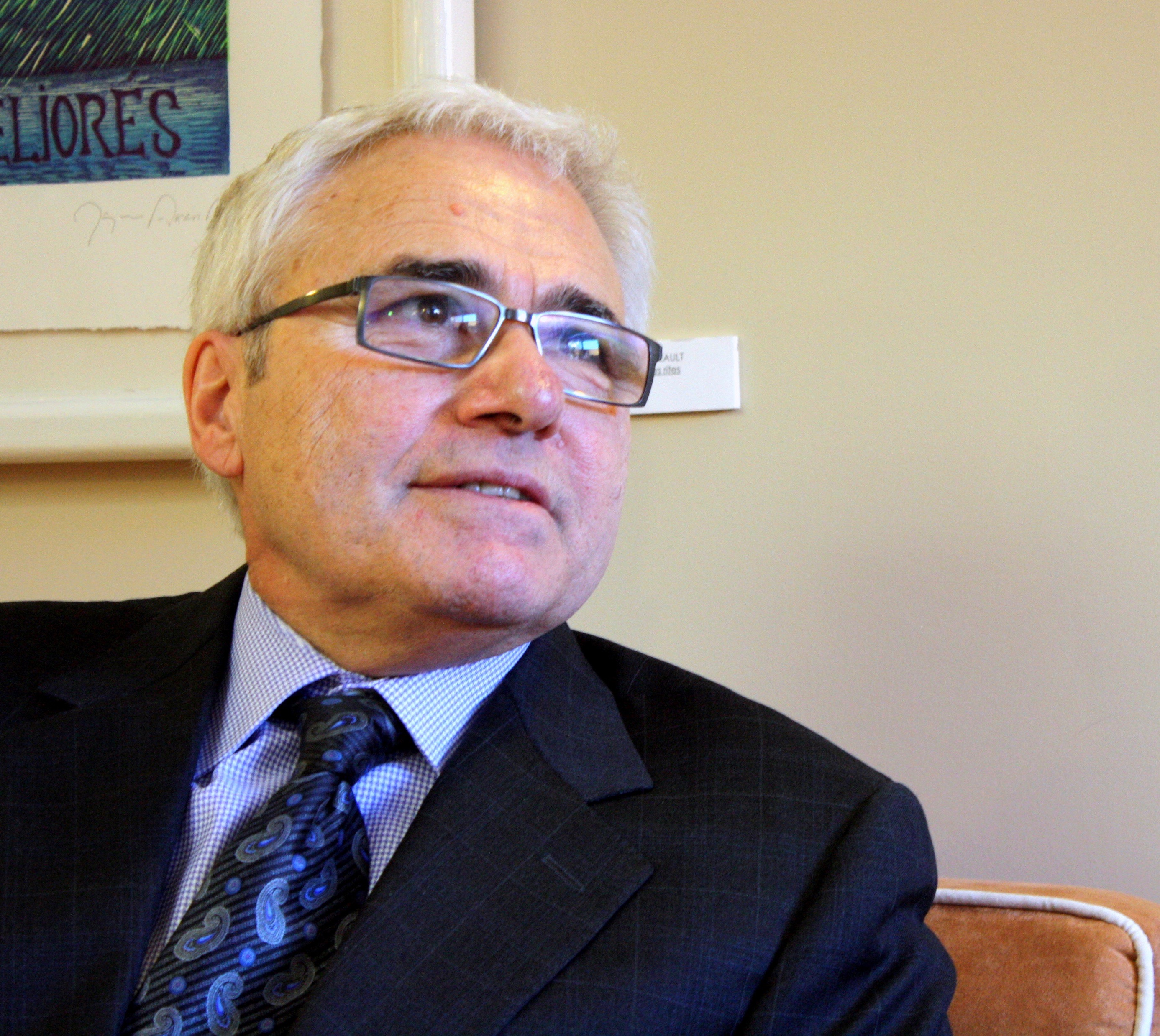 Raymond Théberge clarifie sa position et obtiendra la nomination