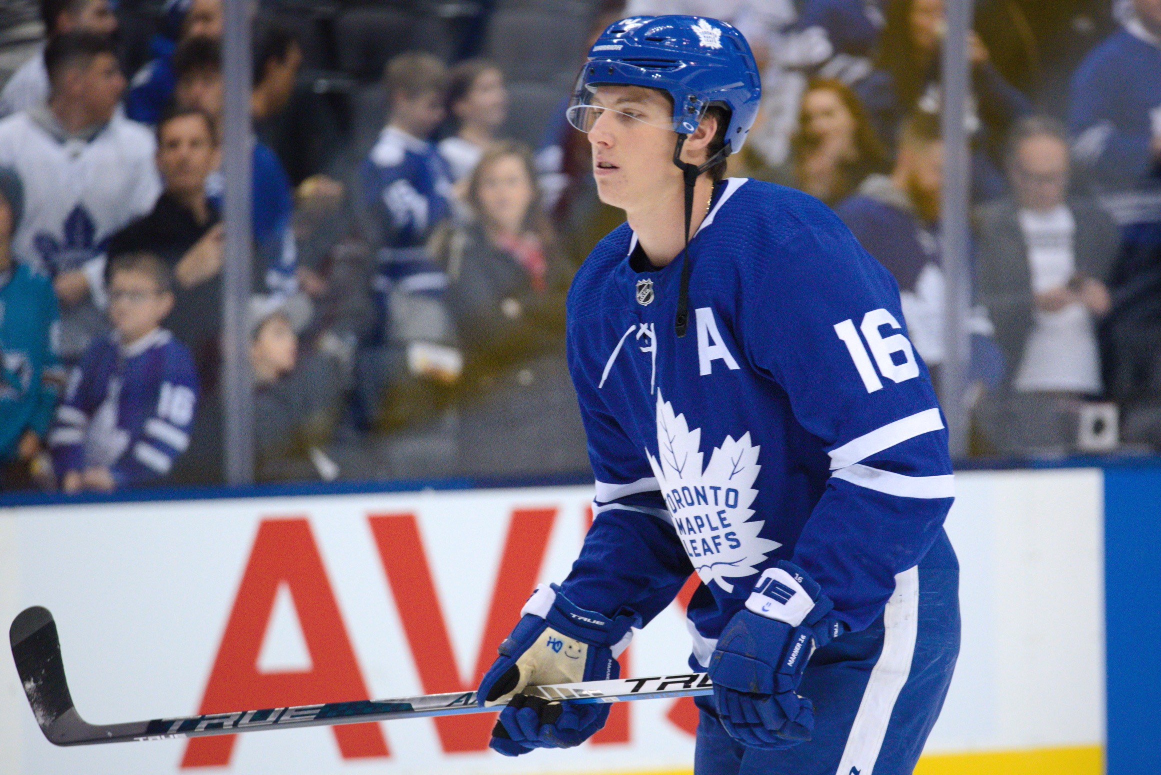 Mitch Marner absent pour au moins quatre semaines
