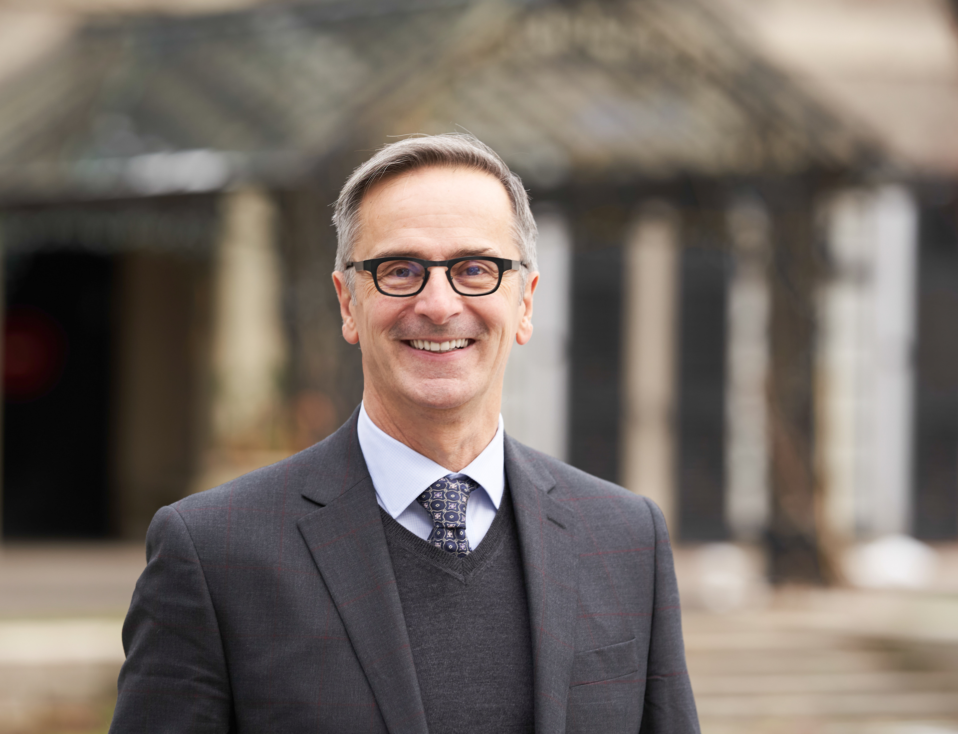 Virage inclusif à Glendon: badge de diversité et guide de français