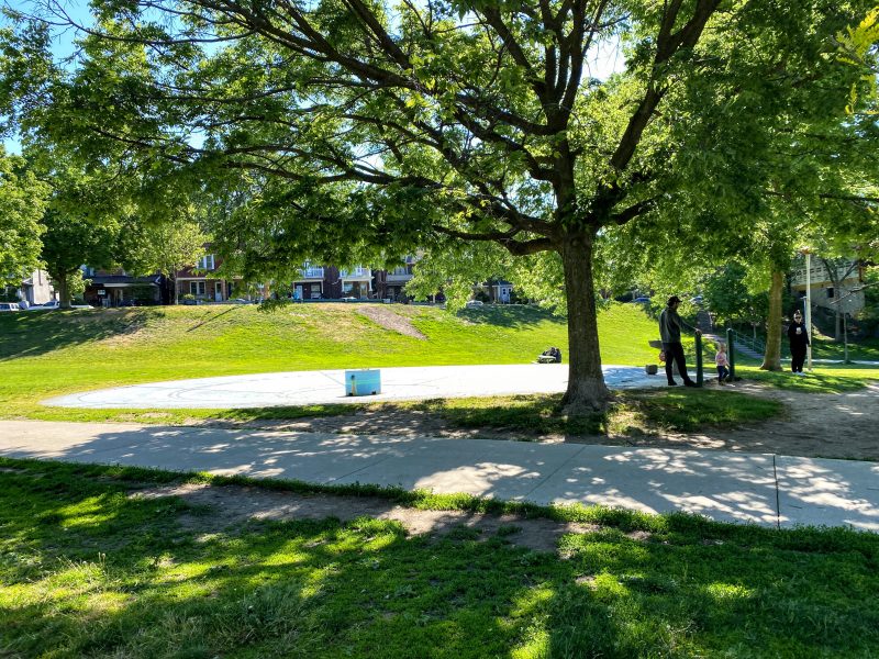 Les petits recoins enchantés du quartier East Danforth