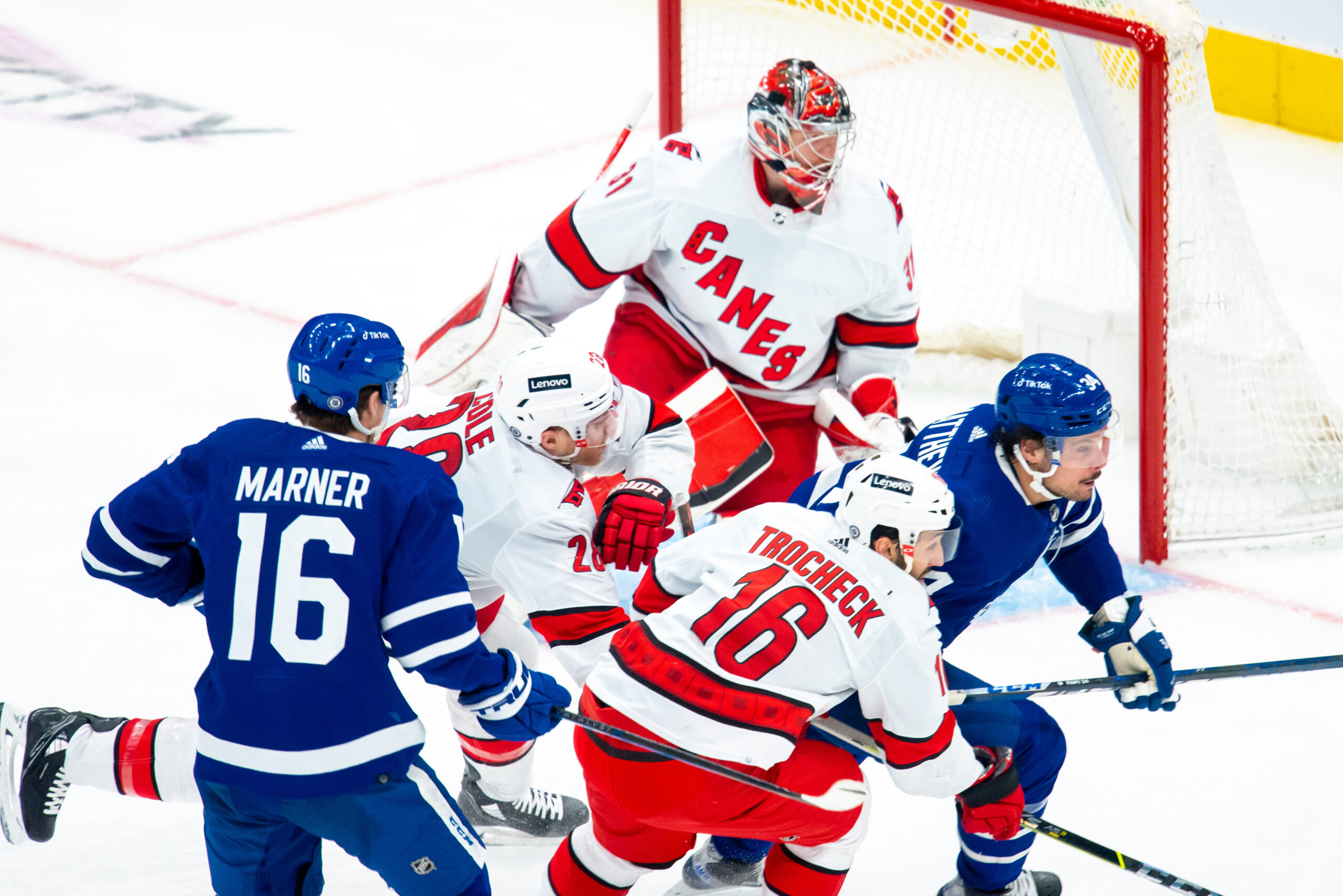 Mitch Marner et Auston Matthews gâchent le retour de Frederik Andersen
