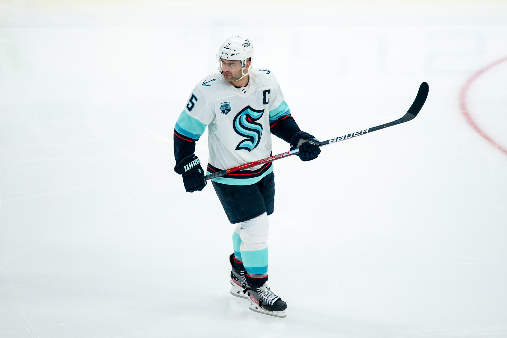 Les Maple Leafs font l'acquisition de Mark Giordano et Colin Blackwell