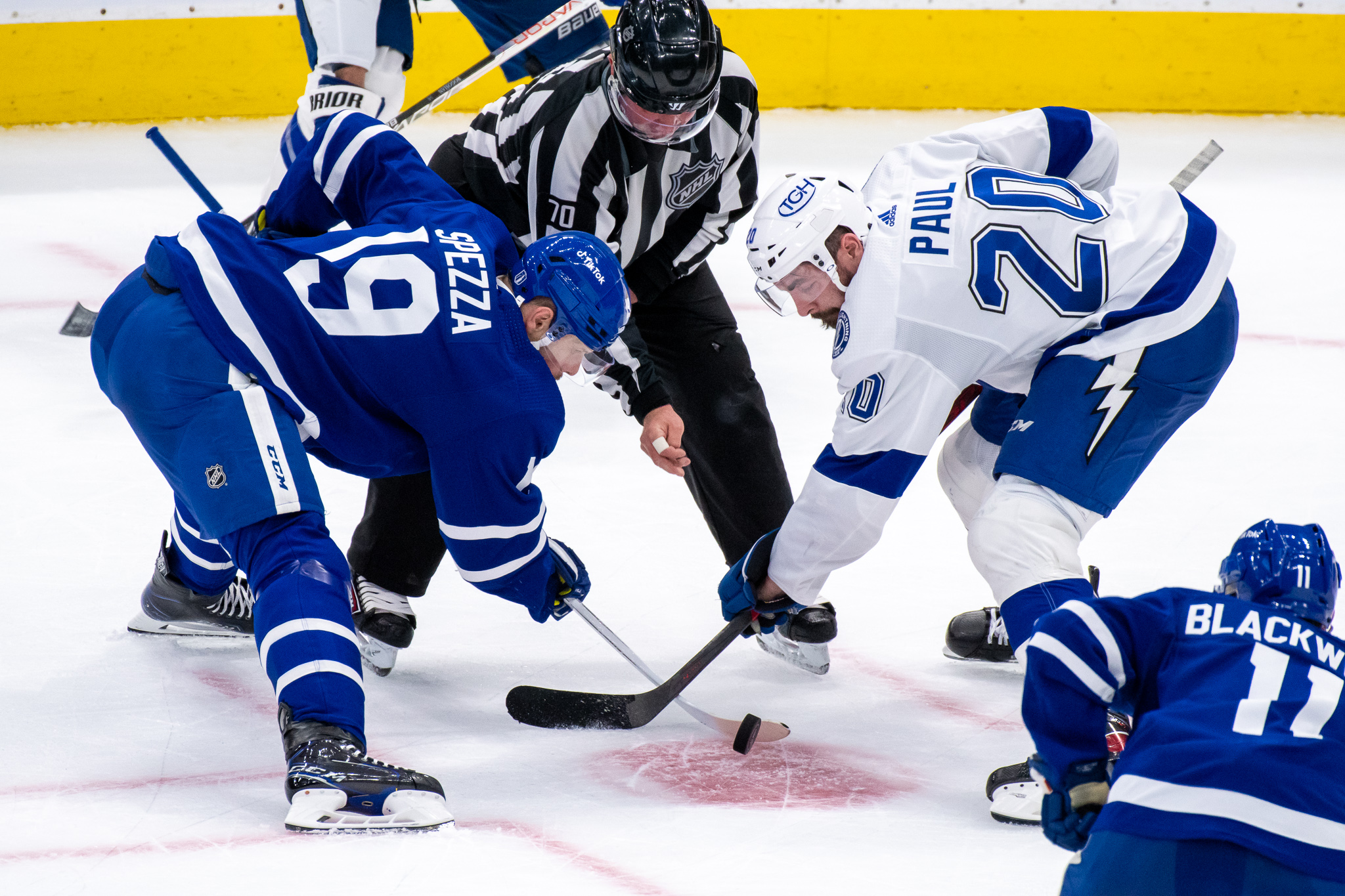 Remontée extraordinaire des Leafs qui prennent l'avance dans la série