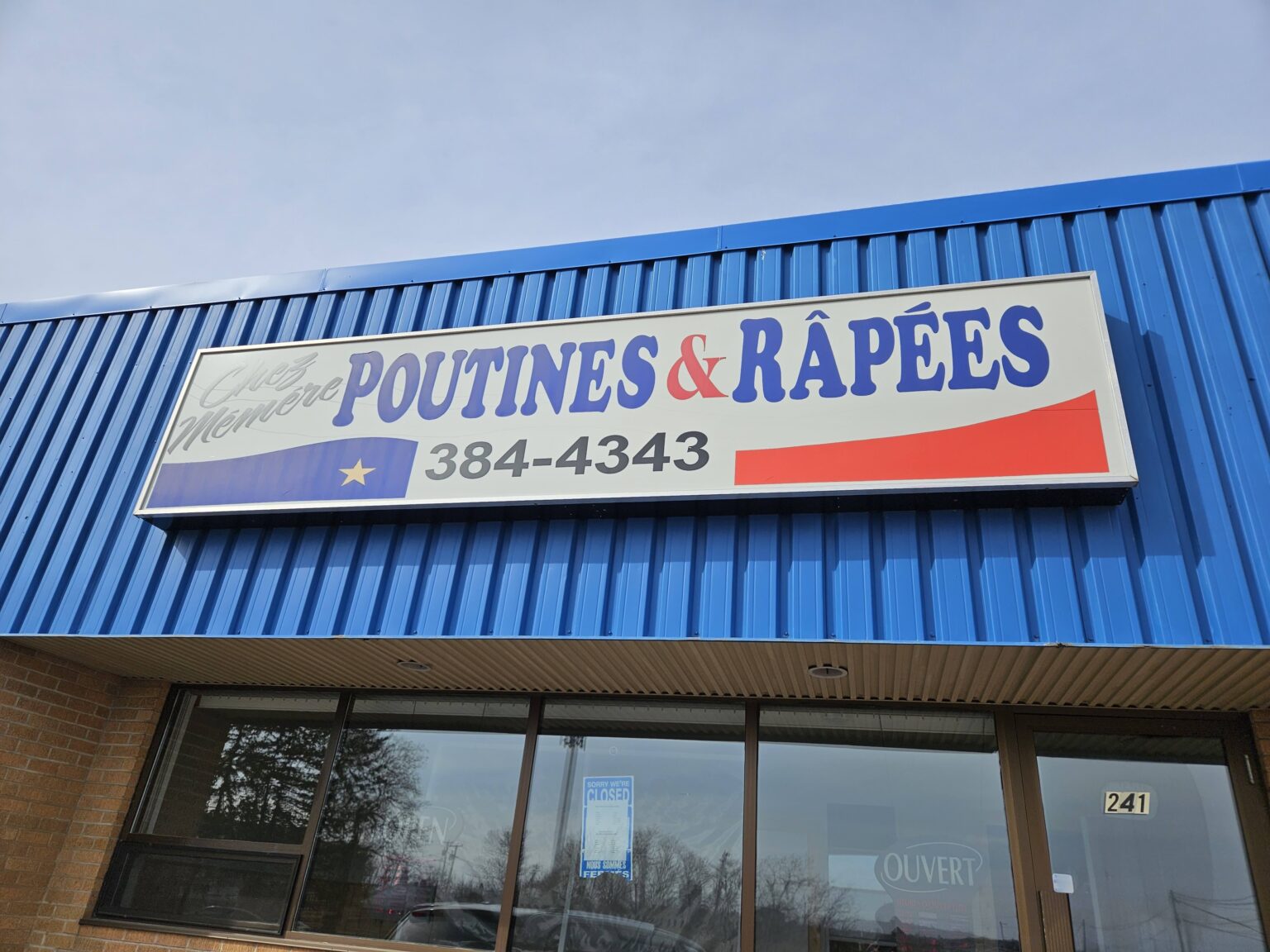 «L’autre» poutine : acadienne, râpée… et énigmatique