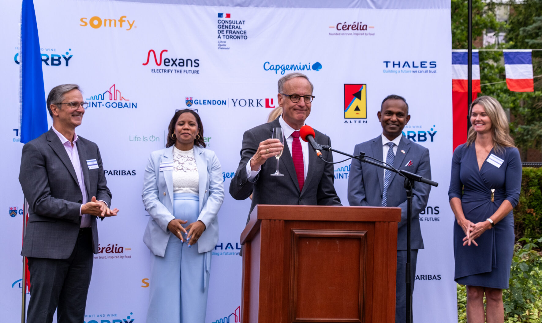 Dernière Fête nationale à Toronto pour le consul de France