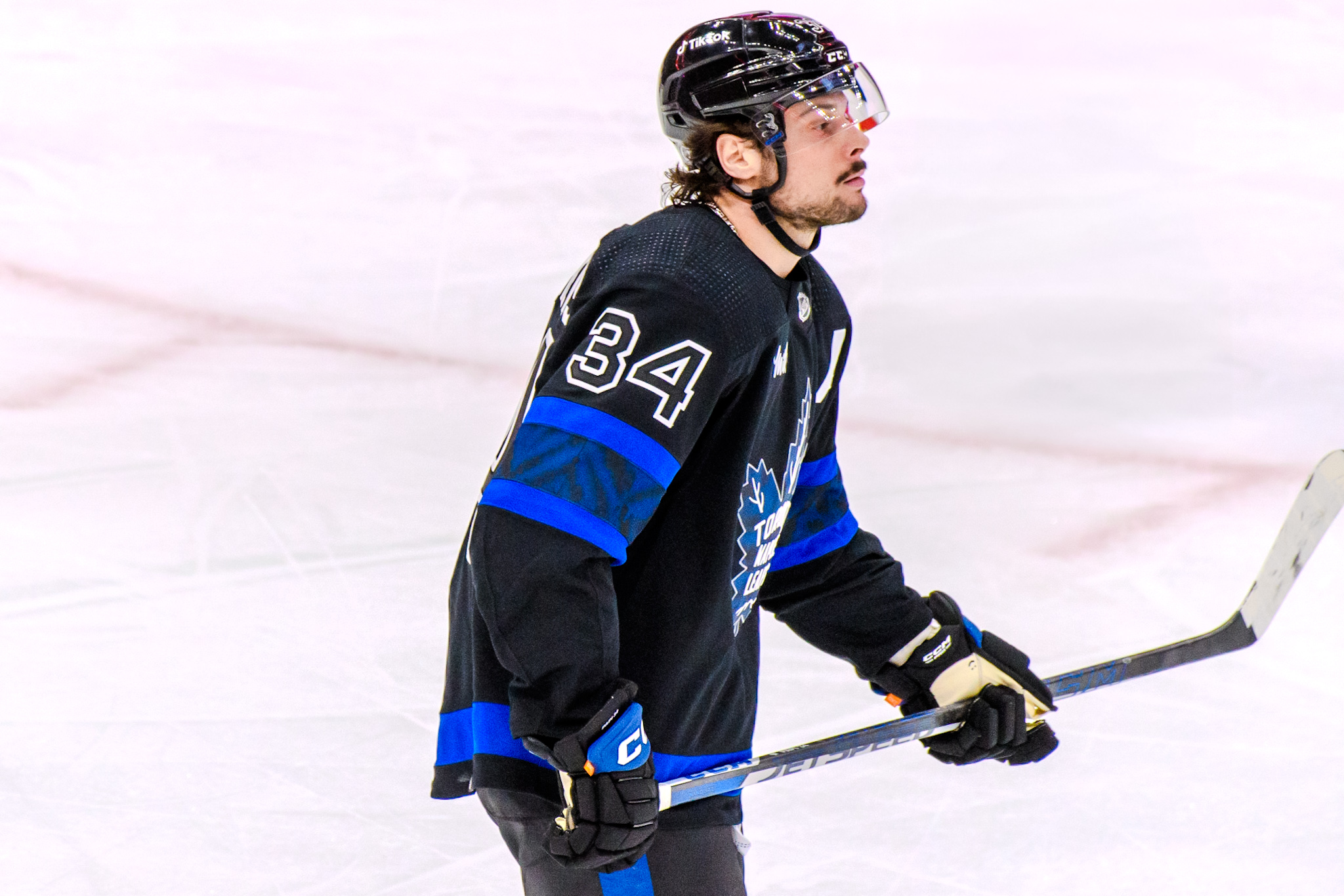 Auston Matthews et les Leafs sont incapables de contenir les Blue Jackets